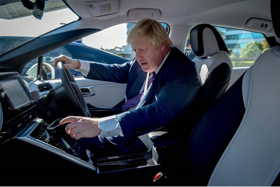 Boris Johnson trials Toyota Mirai hydrogen car ahead of Transport for ...