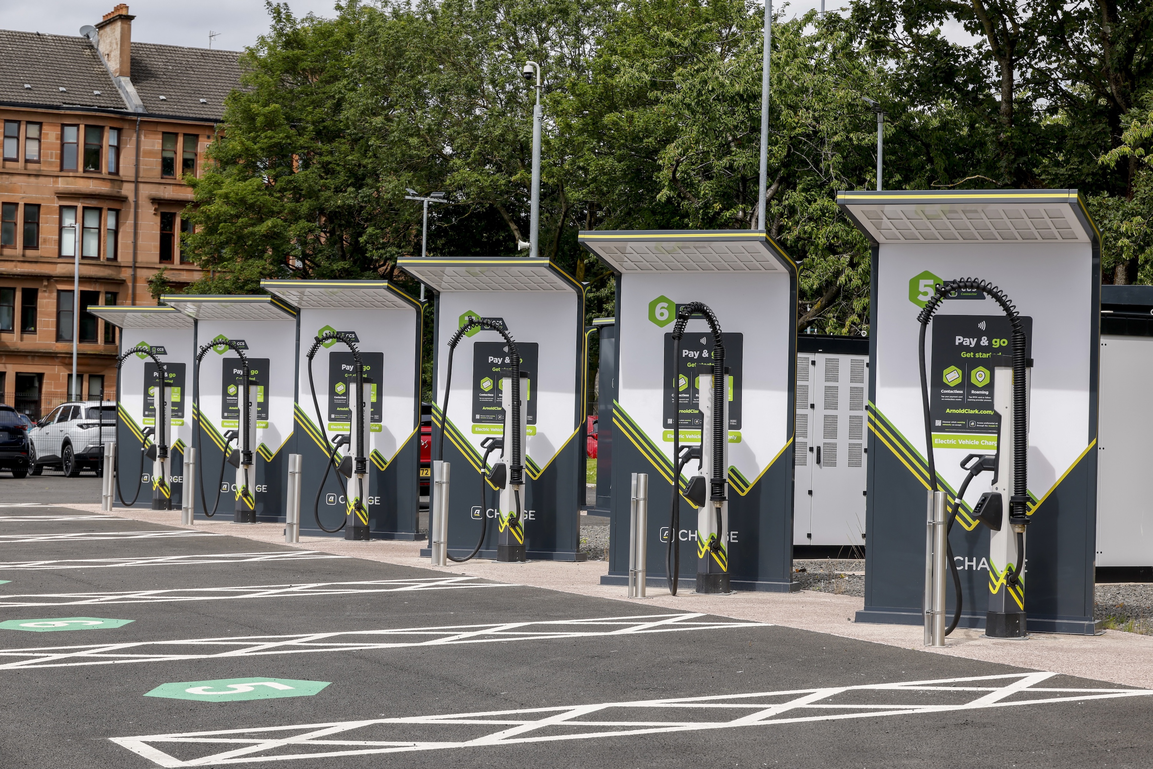 Growth in EV charging infrastructure continues | Charging & infrastructure