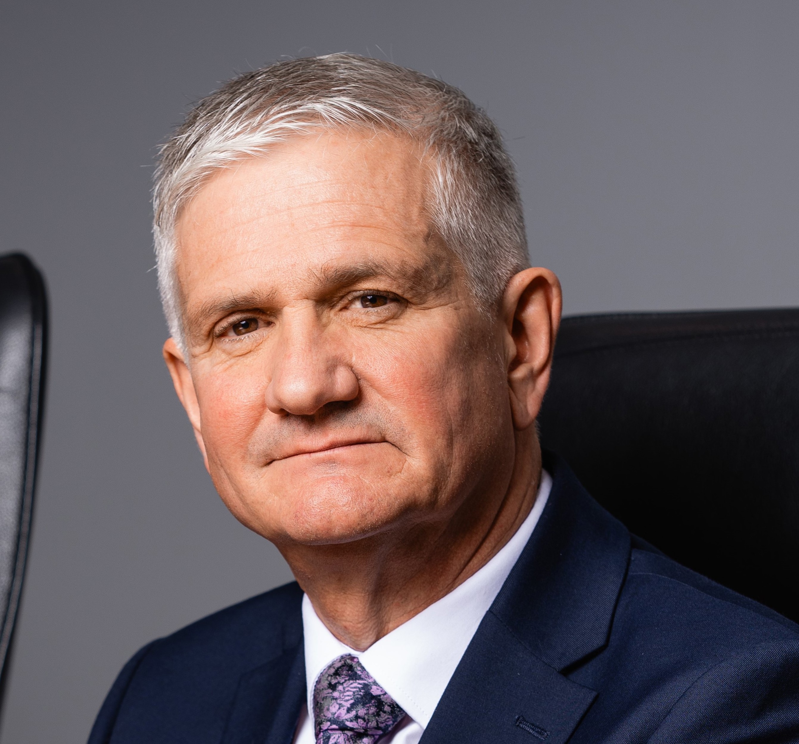 Boss of Mercedes-Benz Cars UK announces retirement | Mercedes-Benz
