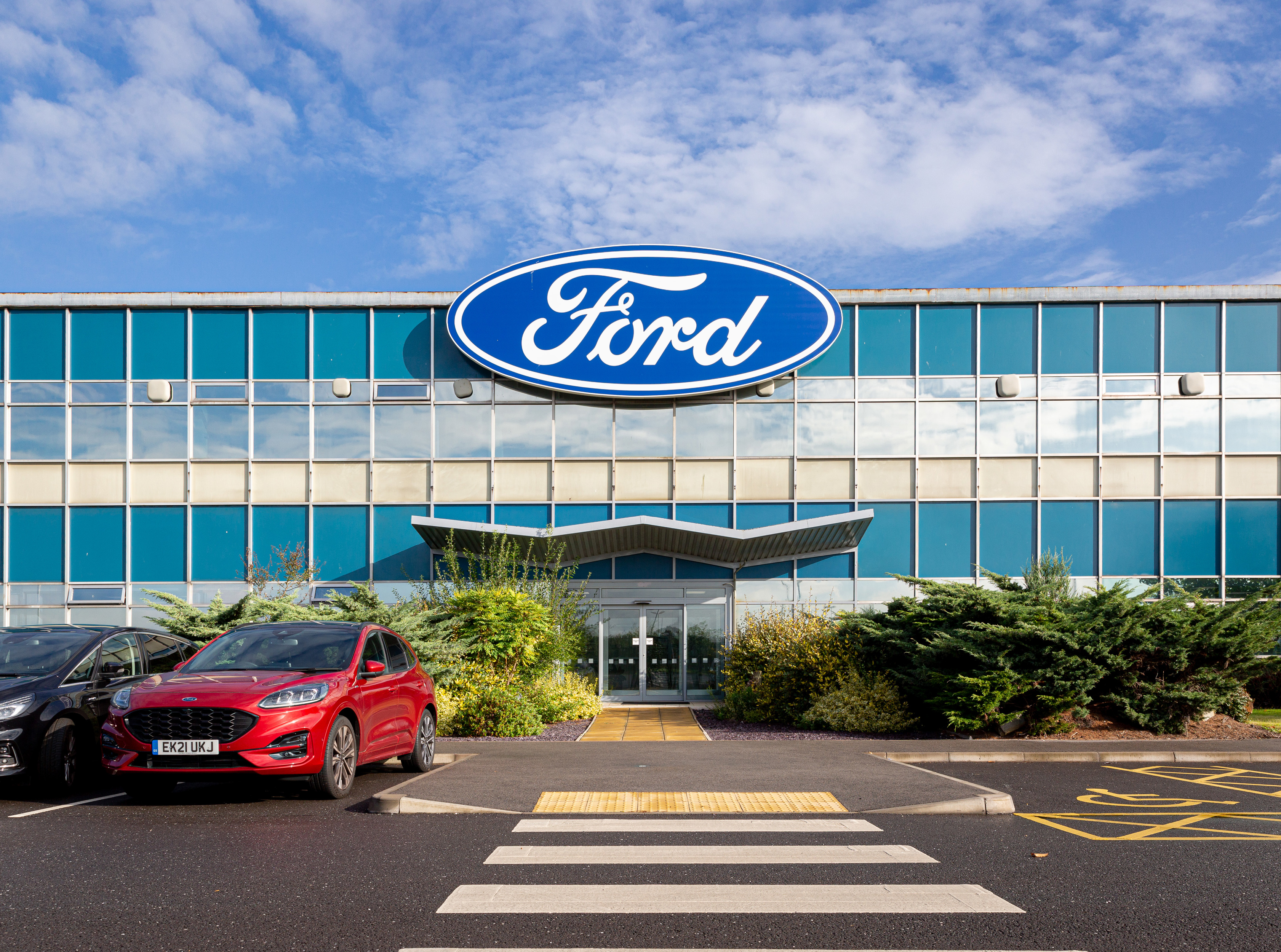 Ford axes 800 jobs in the UK due to weak EV demand | Ford