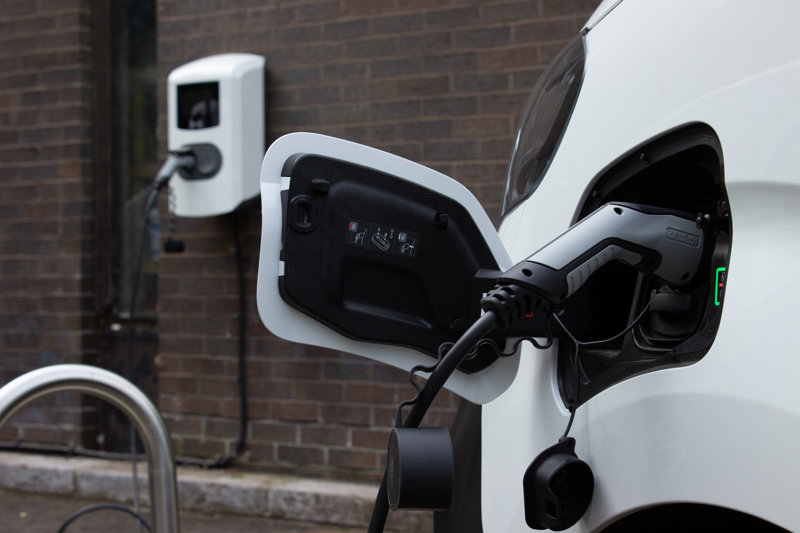 Electric vans: best practice advice on challenges and benefits ...