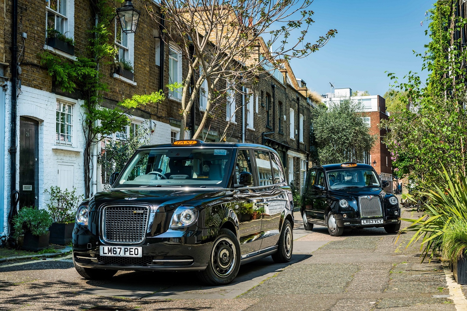 Plug-in taxi grant extended until April 2025 at a reduced rate | plug ...
