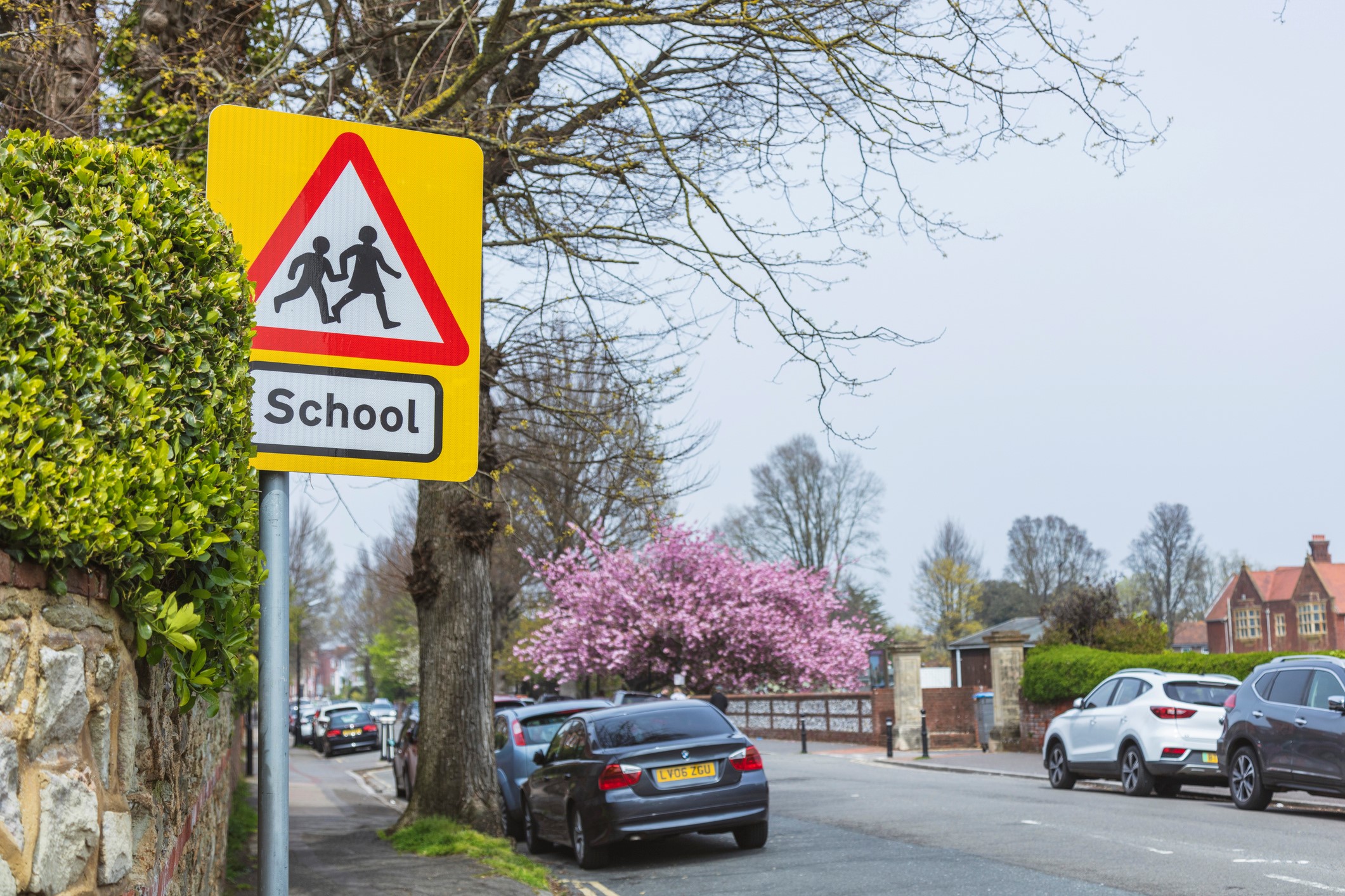 Fleets warned of fines from new restrictions on roads near schools ...