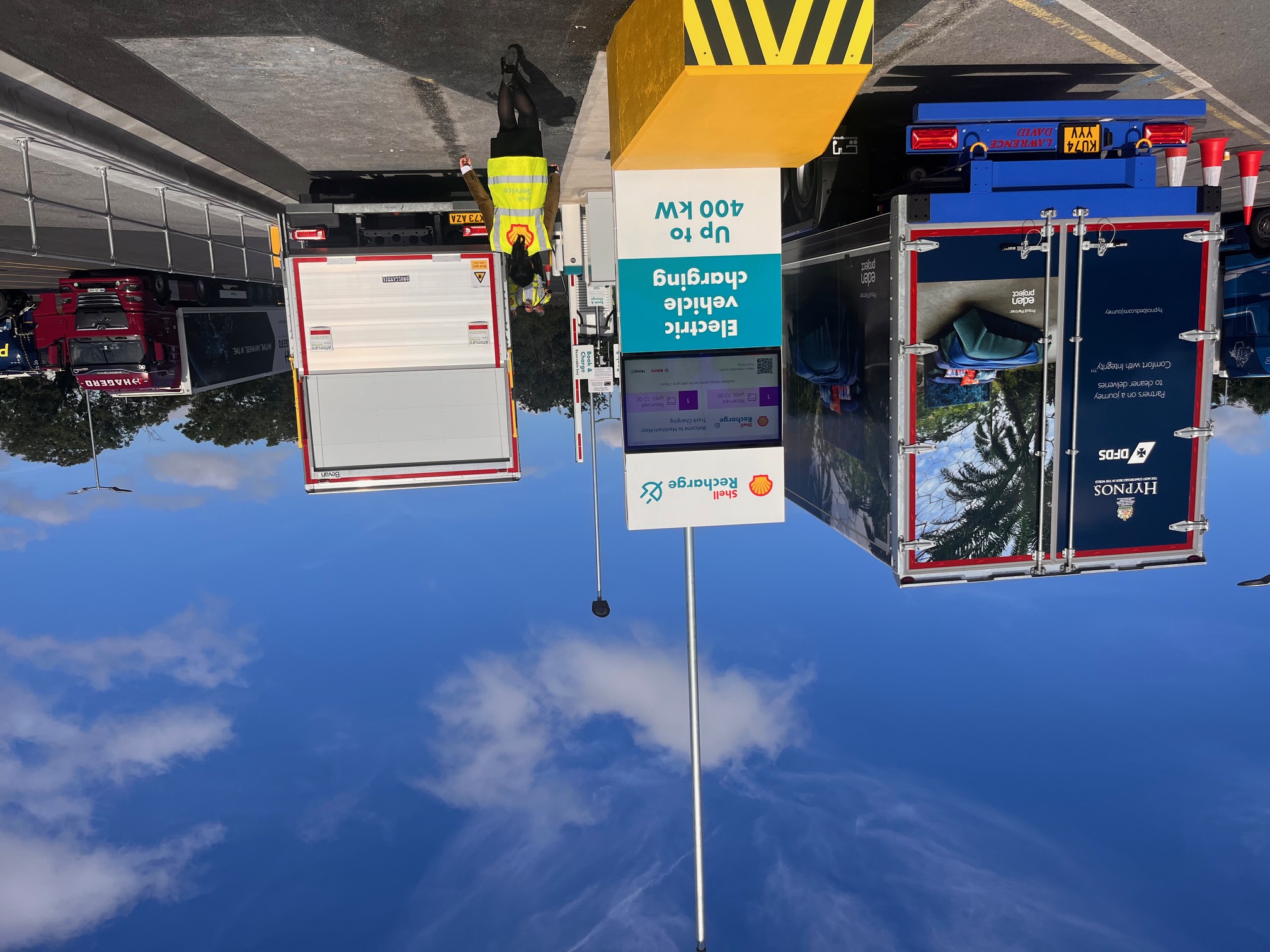 Shell opens first charger in the UK for electric trucks | Charging ...