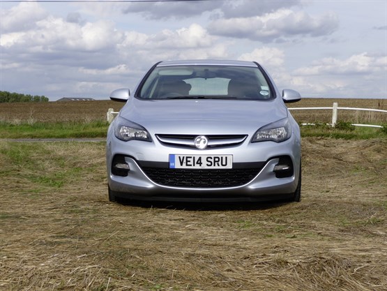 Our fleet: Vauxhall Astra 1.6 CDTI Tech line GT 136 - April 2015 ...