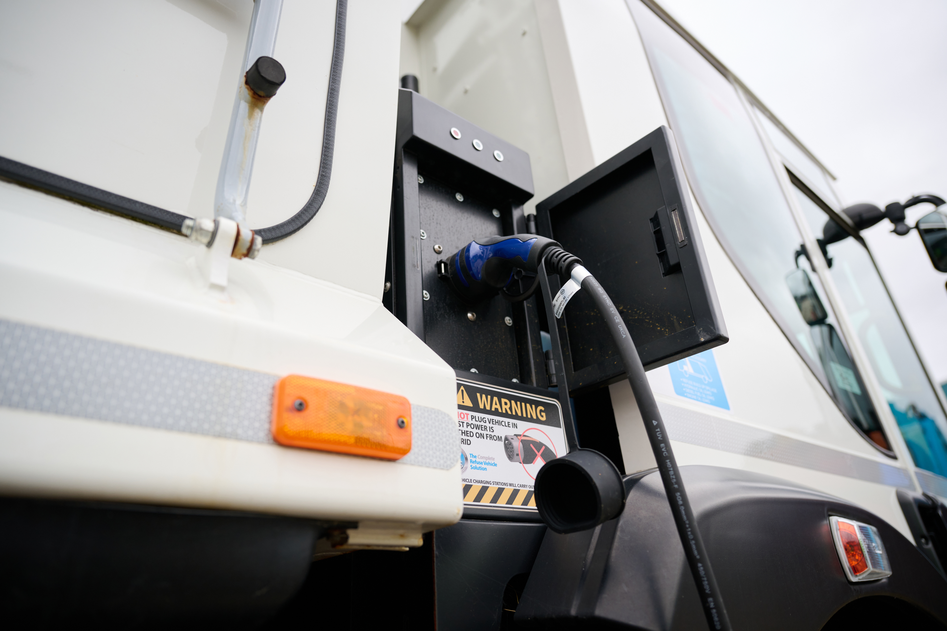 Serco declares pilot for electric refuse collection vehicles a success ...