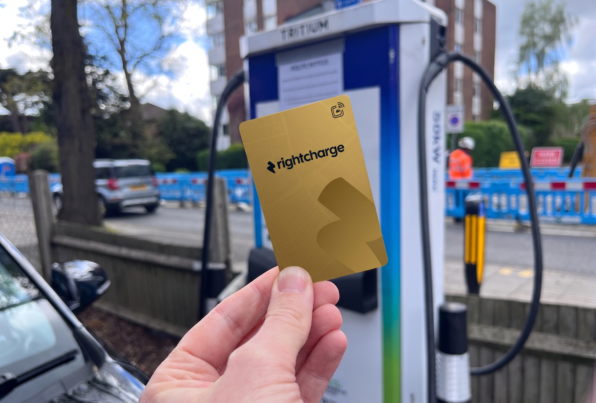New Gold Card cuts public EV charging costs | Charging & infrastructure