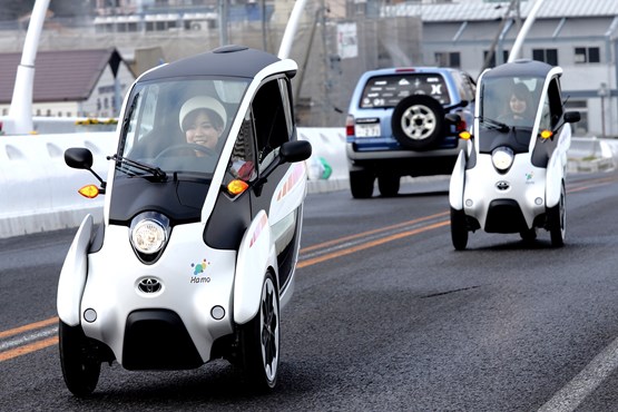 Toyota begins second round of i-Road urban electric vehicle testing ...