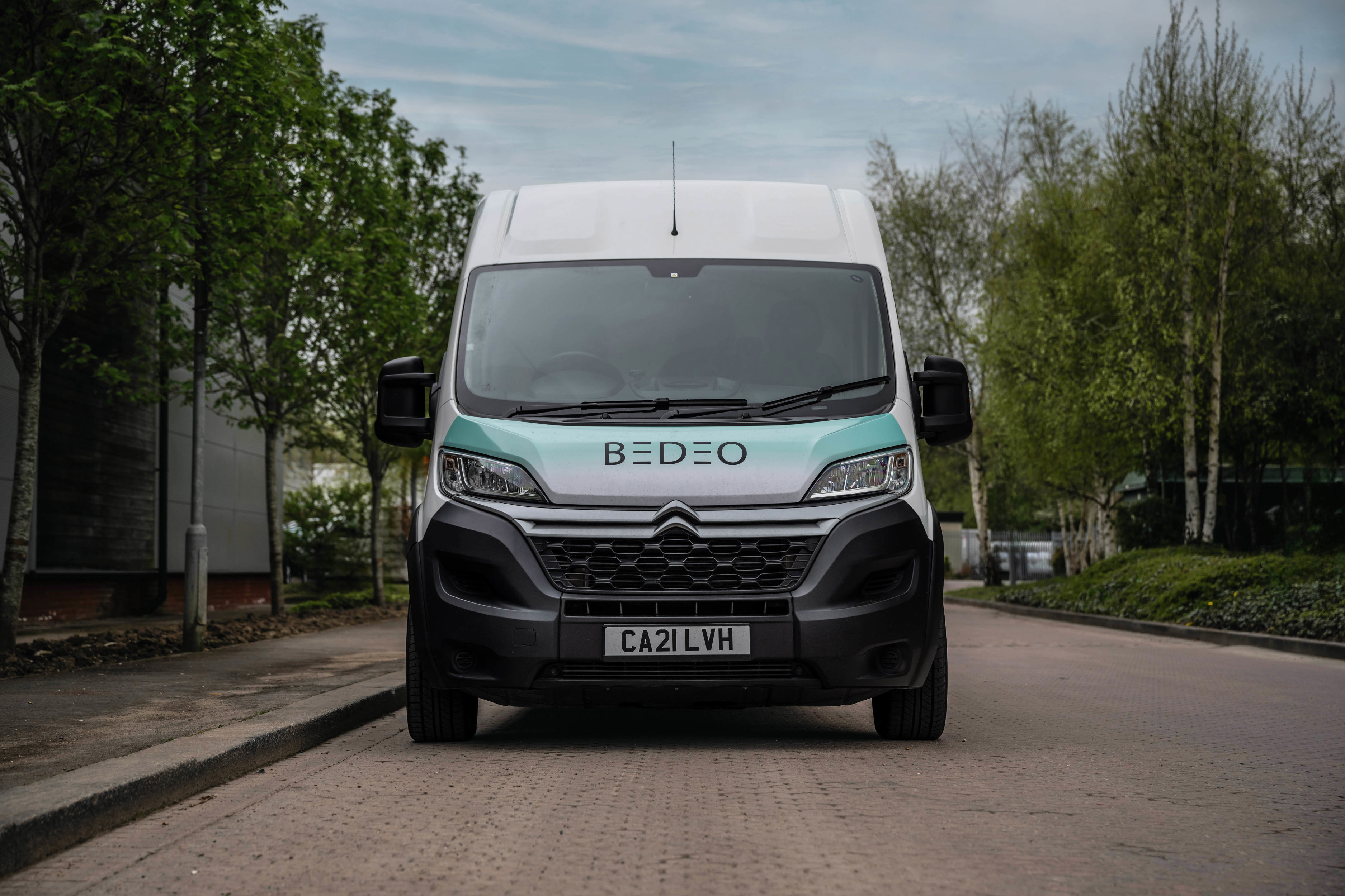 Electric vehicle retrofit policy gaps identified in new whitepaper ...