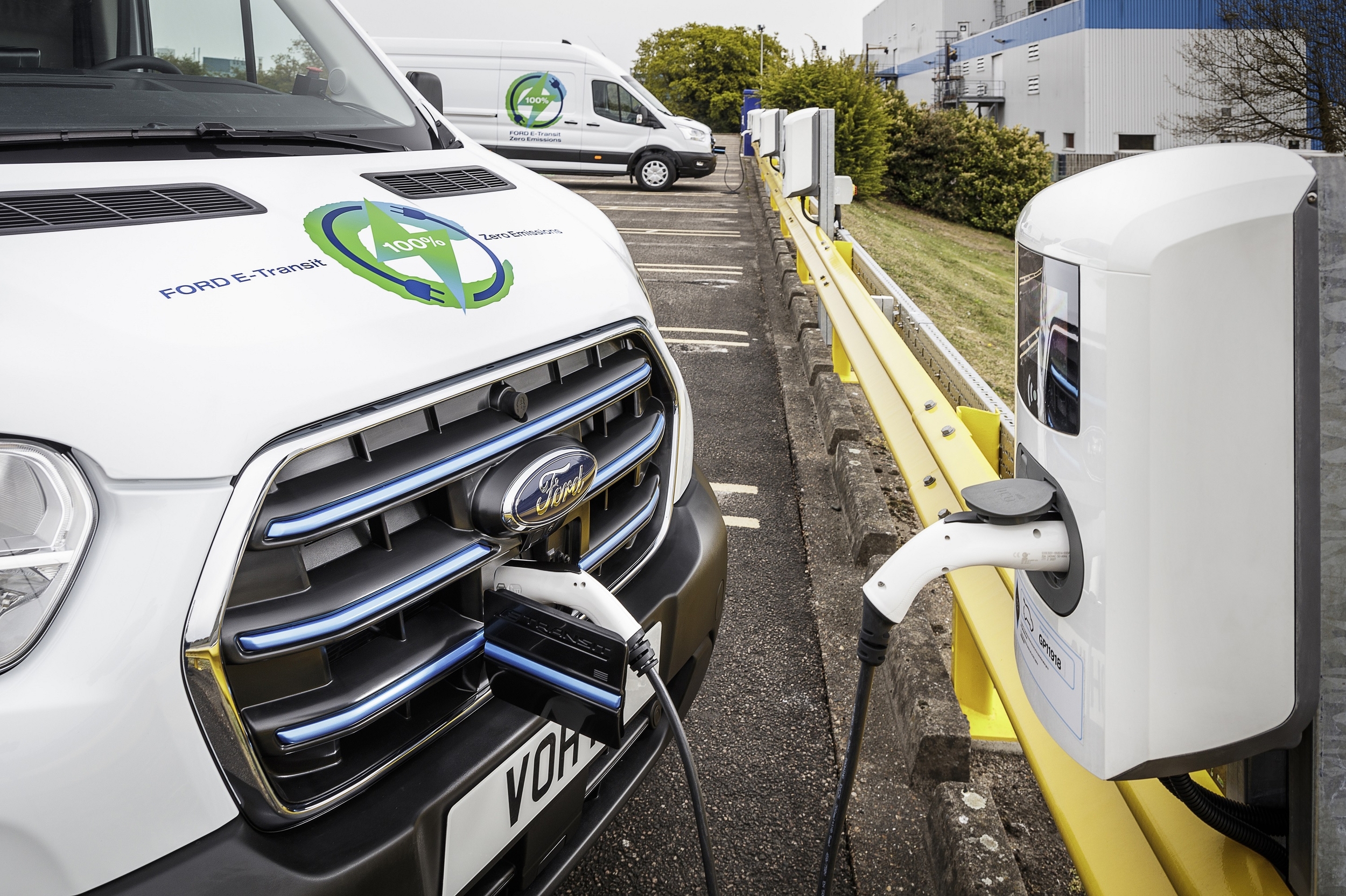 DfT survey shows how electric vans are being deployed and where | Fleet ...