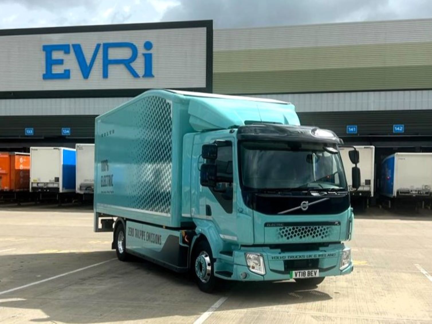 Electric HGVs join Evri fleet for month-long trial | electric fleet ...