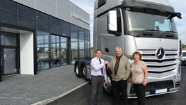 First Mercedes-Benz truck handed over at new Rygor Gloucester ...